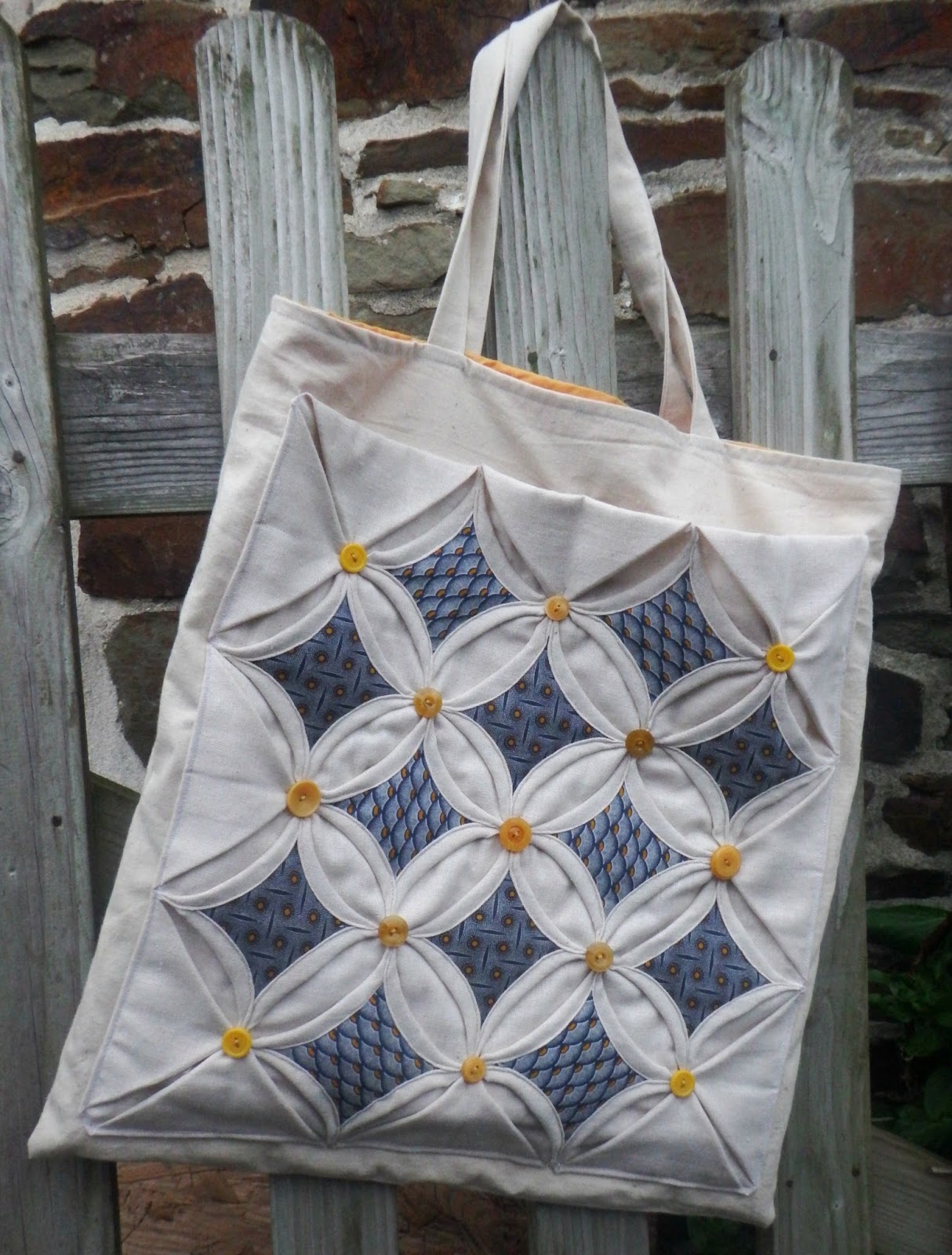 Wonky Patchwork: Cathedral Windows Tote Bag