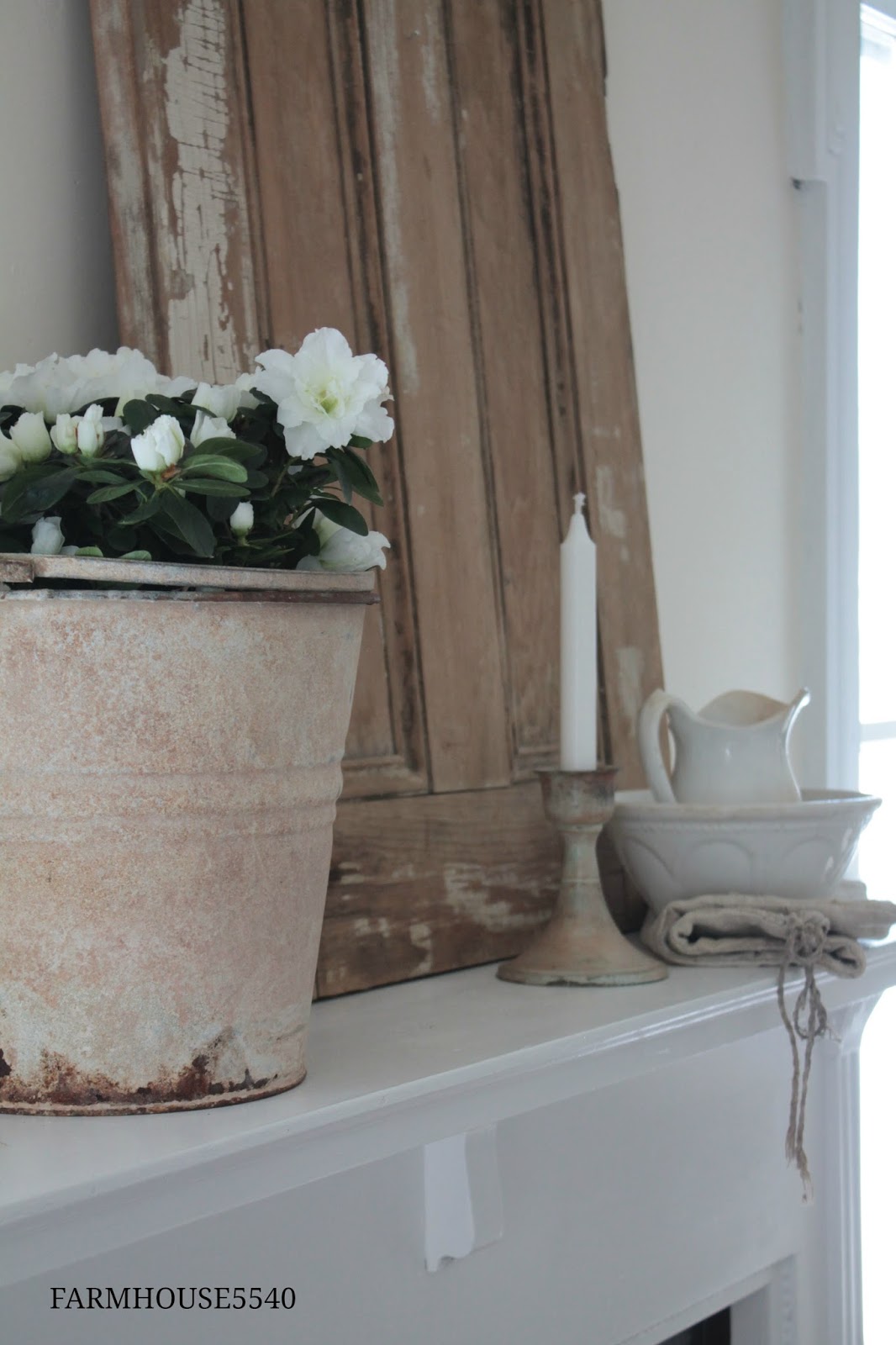 FARMHOUSE 5540: Farmhouse Living Room