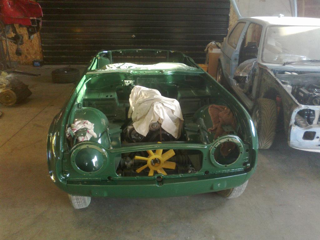 Mv builds: triumph TR4 paint