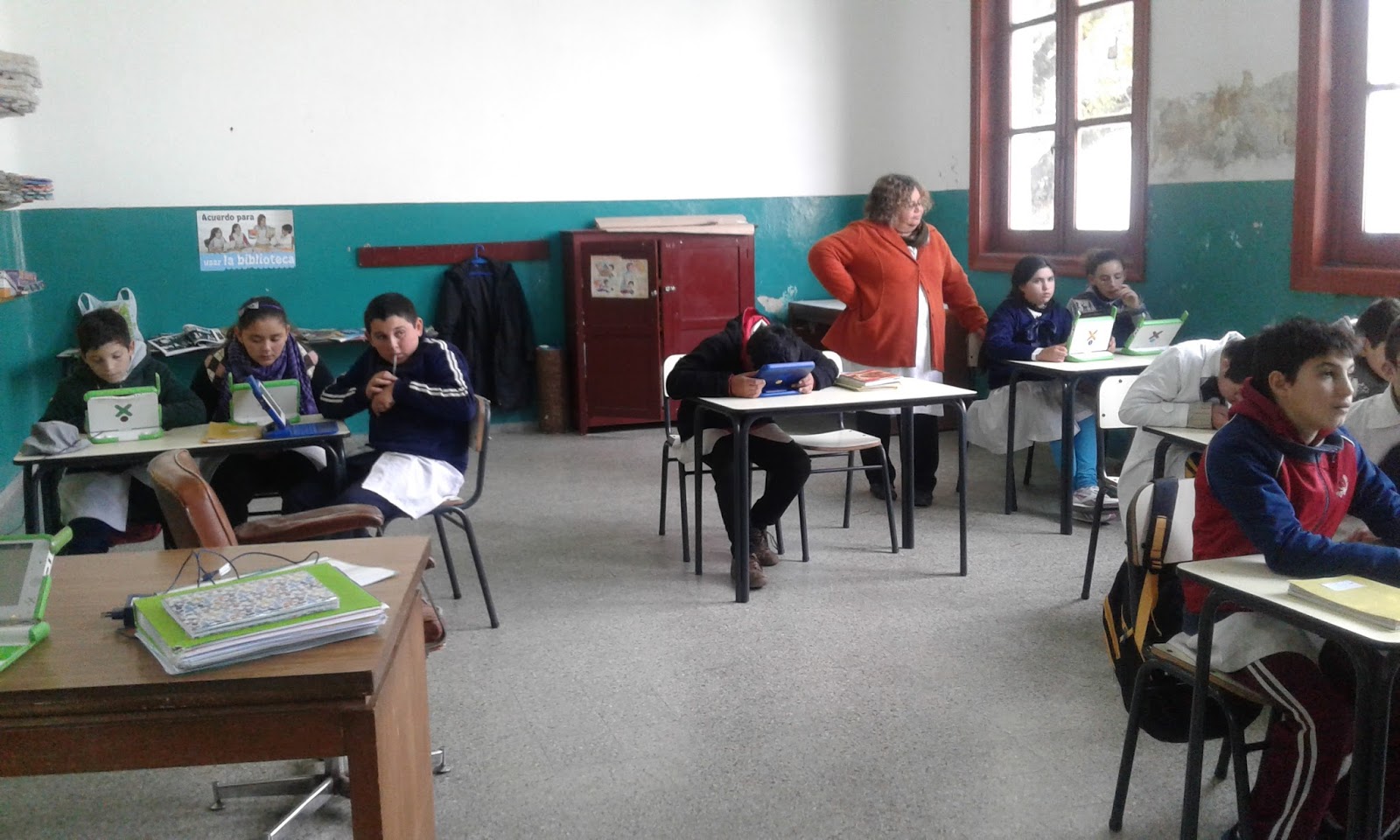 ESCUELA N°199: CREA 2,PLAN CEIBAL Y BATALLA DE LAS PIEDRAS