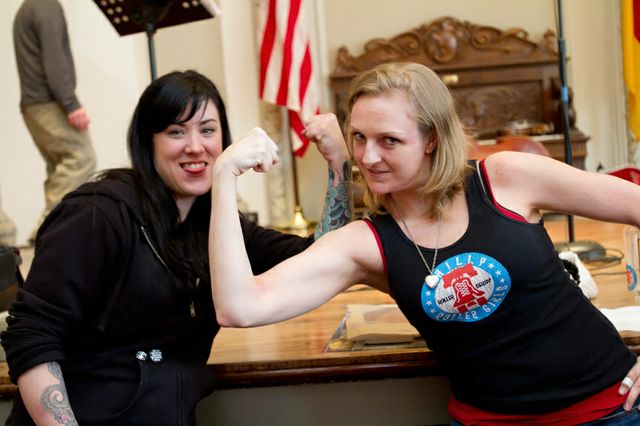 Girl power Female Arm wrestling : - Arm wrestling