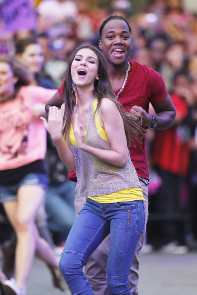Victoria Justice Films a Music Video at Universal City Walk ~ DISNEY ...