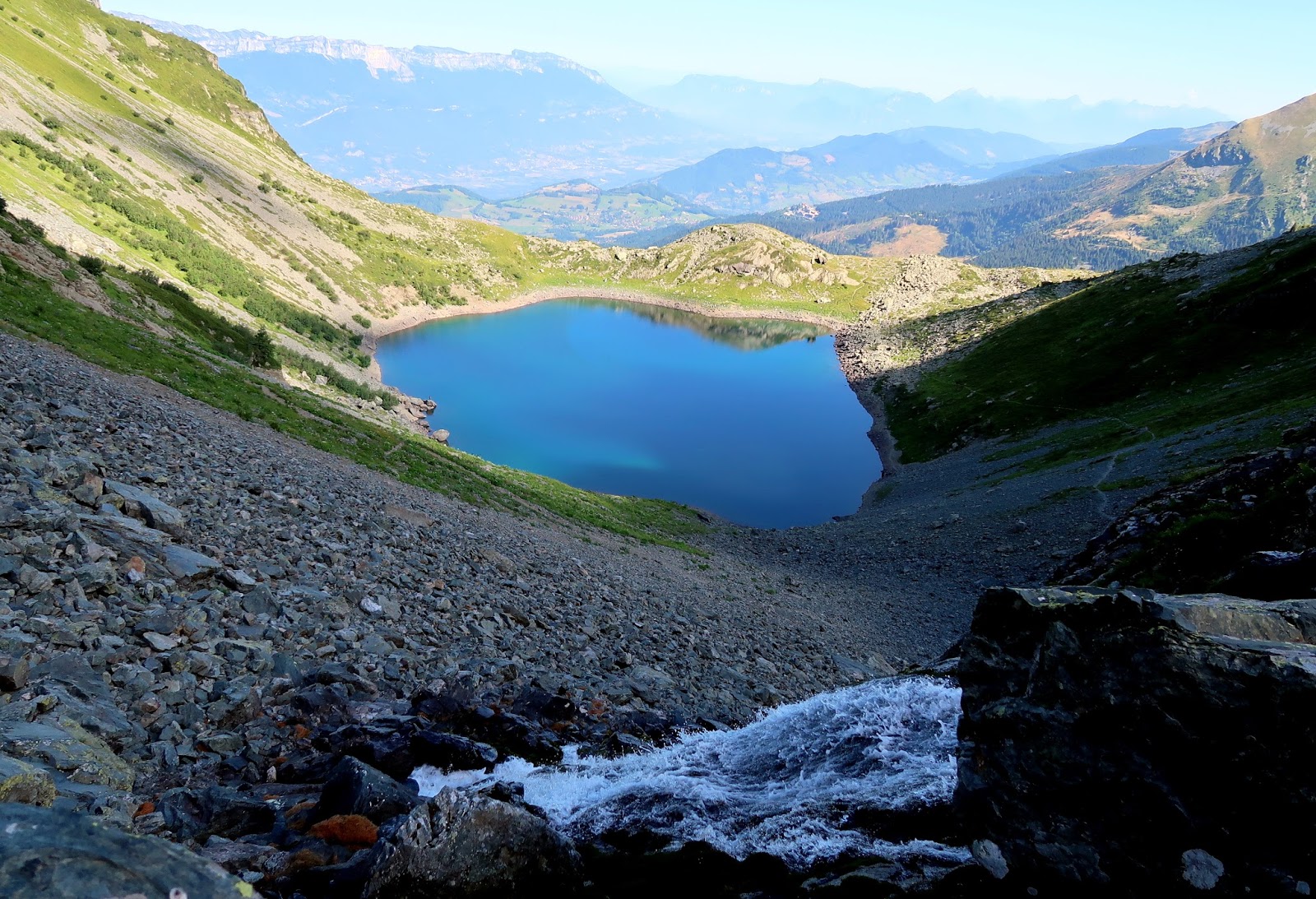 trekking de bernard: Lac de Crop et lac Bleu, un tichodrome et des ...
