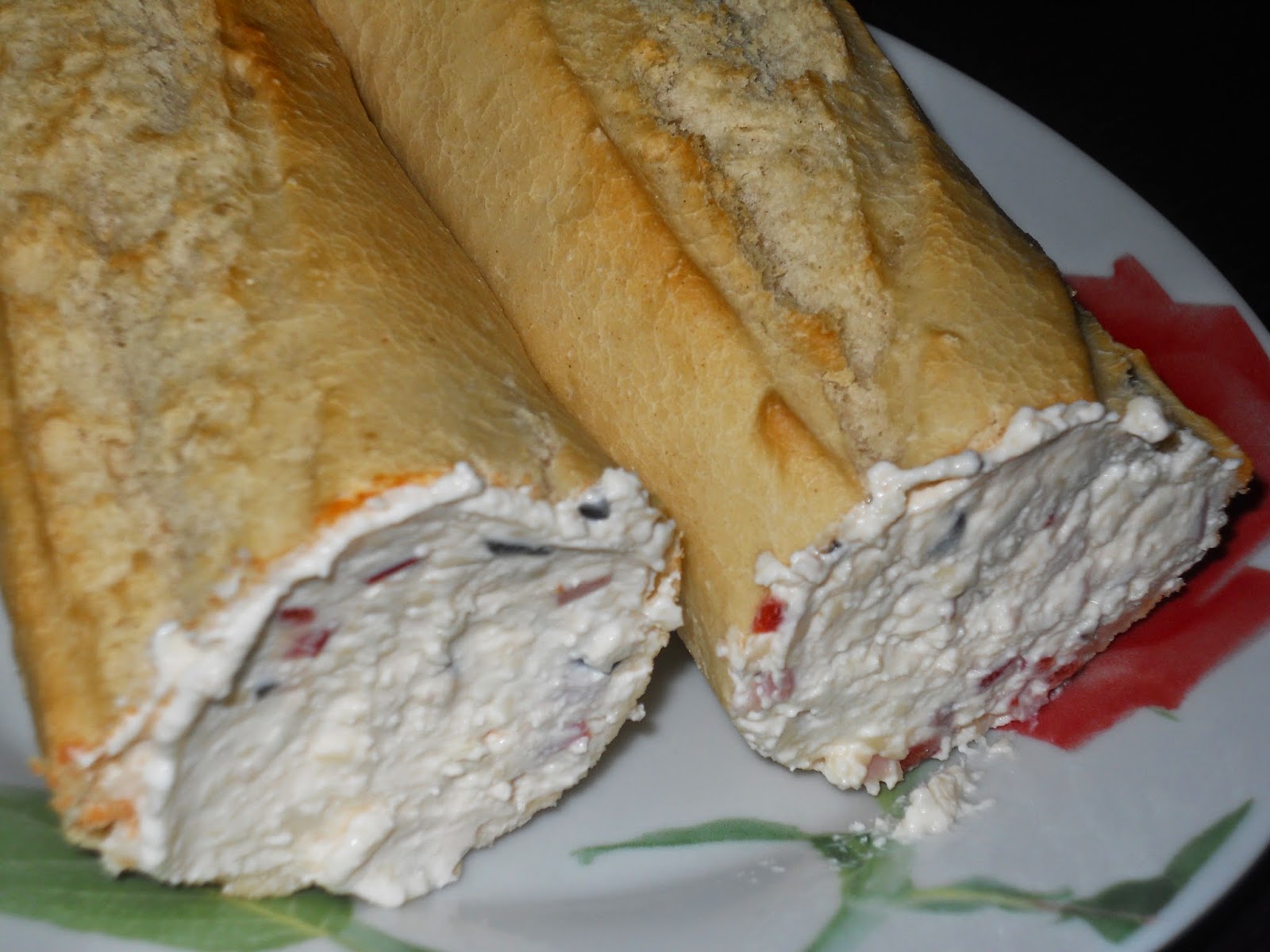 "Yamy mami!" Retete culinare: BAGHETA UMPLUTA