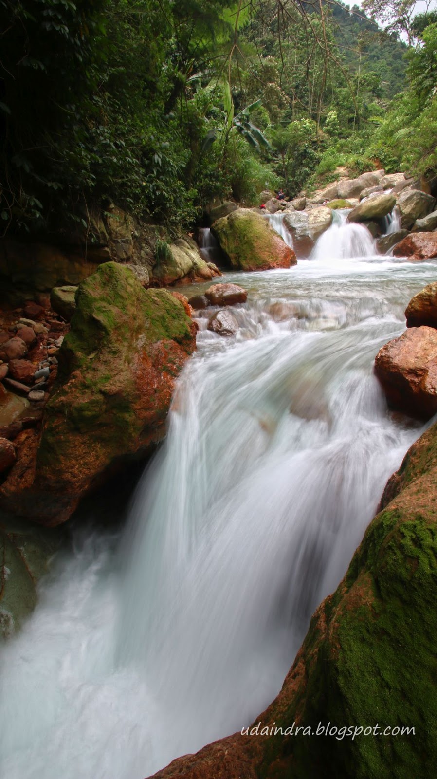Curug Kembar, Curug Hordeng dan Curug Ciburial: Sebuah Perjalanan yang ...