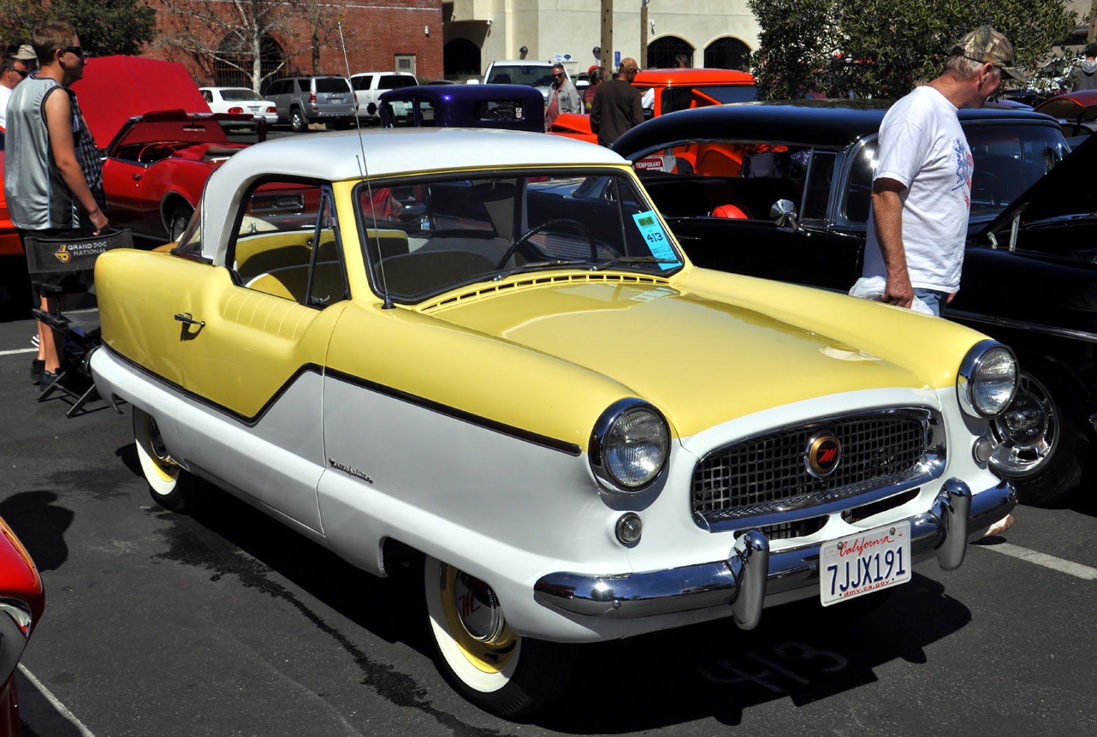 car: cute little car, Nash Metro. Probably the only Nash most people ...