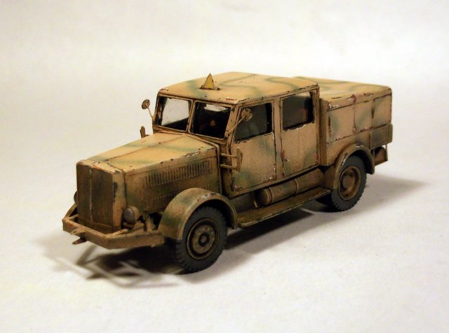 Gulumik Military Models: Faun ZRS on Road 1/72 Planet Models - Gallery