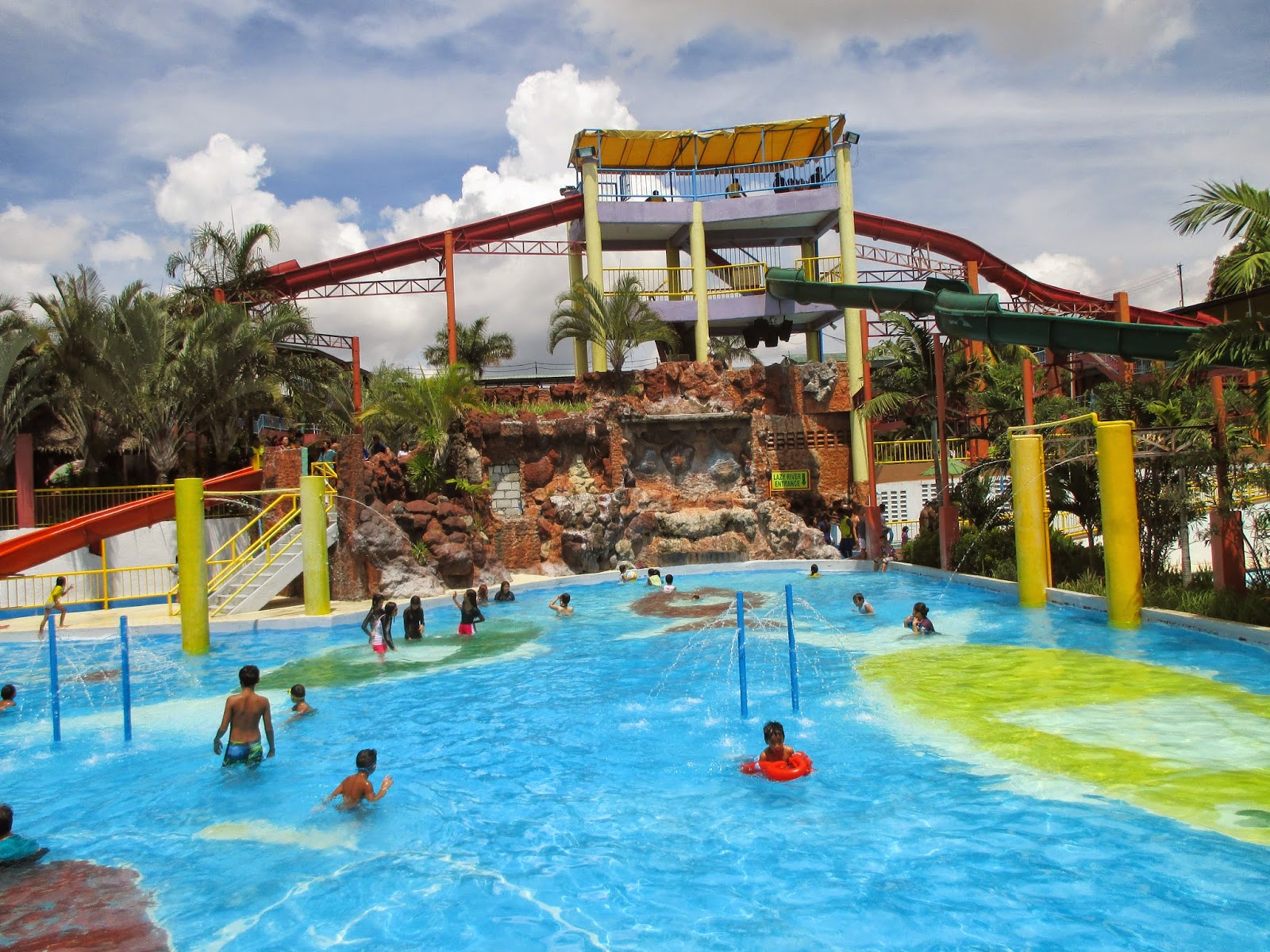 A Saccharine Life: In Summer! Volets Hotel and Resort