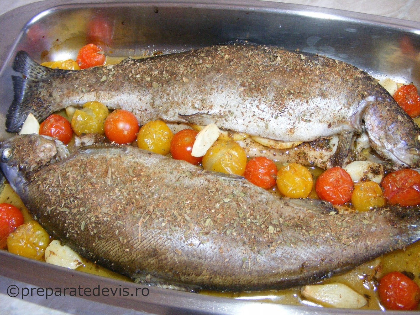 Pastrav aromat la cuptor | Preparatedevis.ro