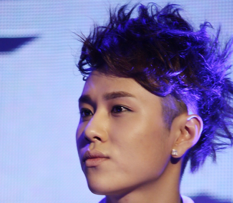 Yong Junhyung Hairstyle