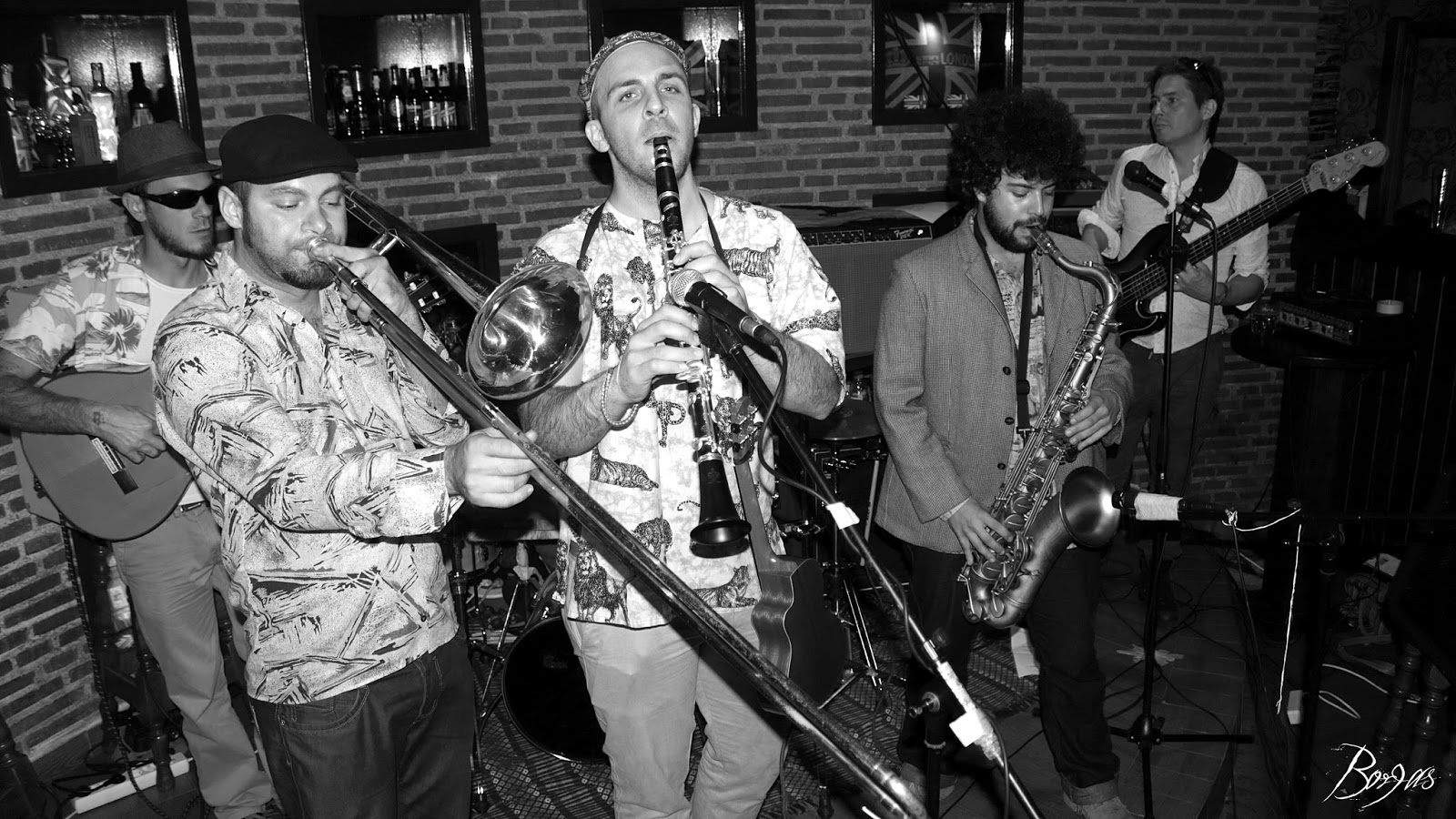 La Biblioteca de Miguel Borgas: Fotos Quilombo Chinegro