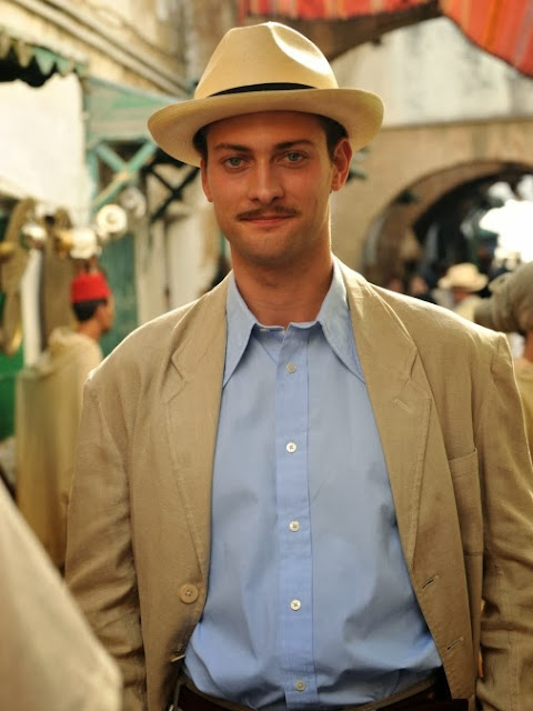 Trendy in the Sky: El tiempo entre costuras vestuario: Capítulo 5