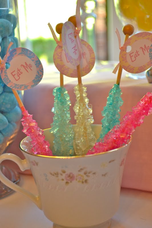 The Inspired Occasion: Alice in Wonderland... the candy!