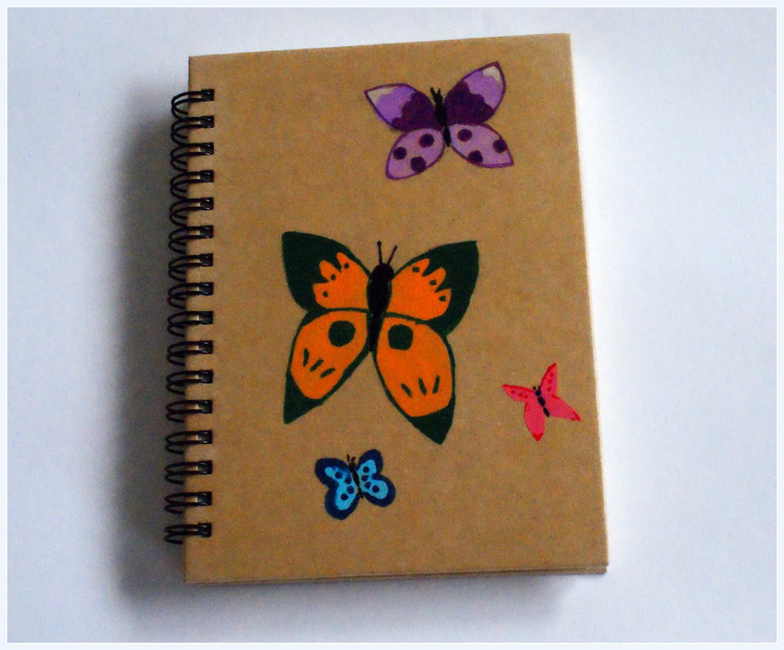 Oui Art Crafties: Cuadernos decorados
