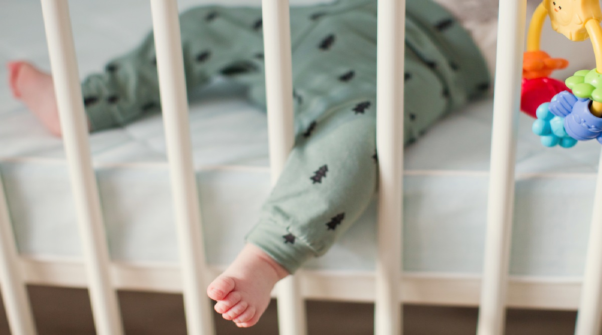 A Quick Guide to Buying Baby Cots | To Become Mum
