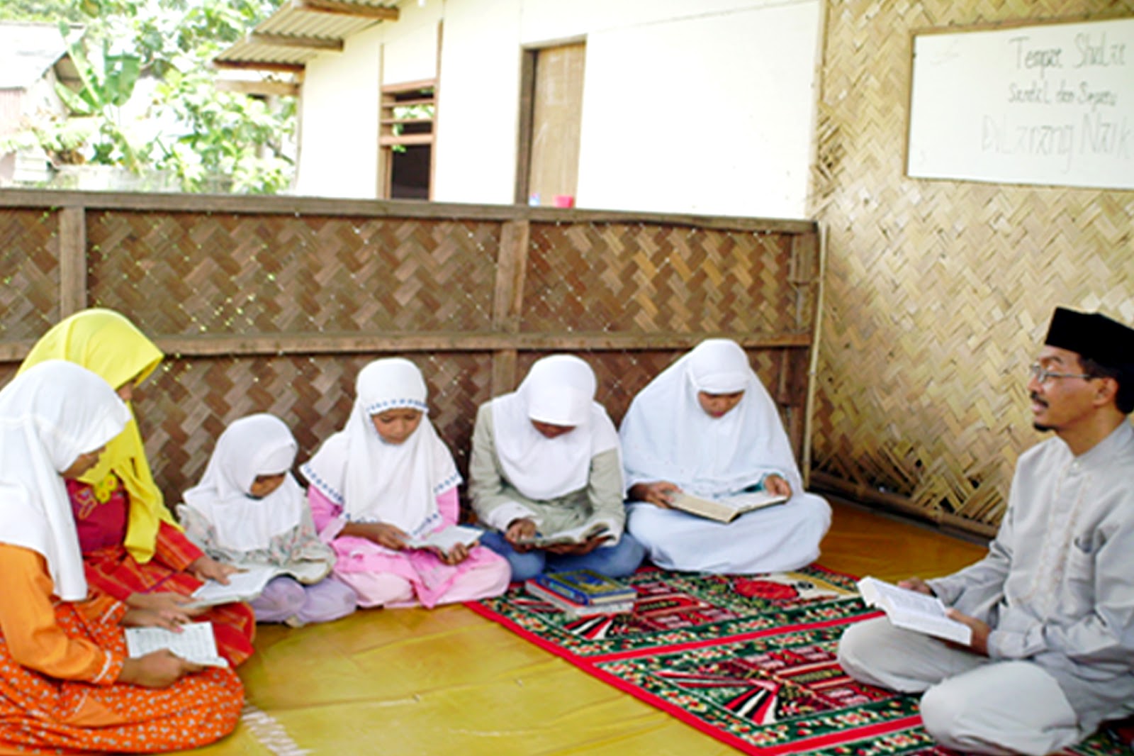 Keutamaan Menuntut Ilmu Dalam Islam | Al-Ikhwan