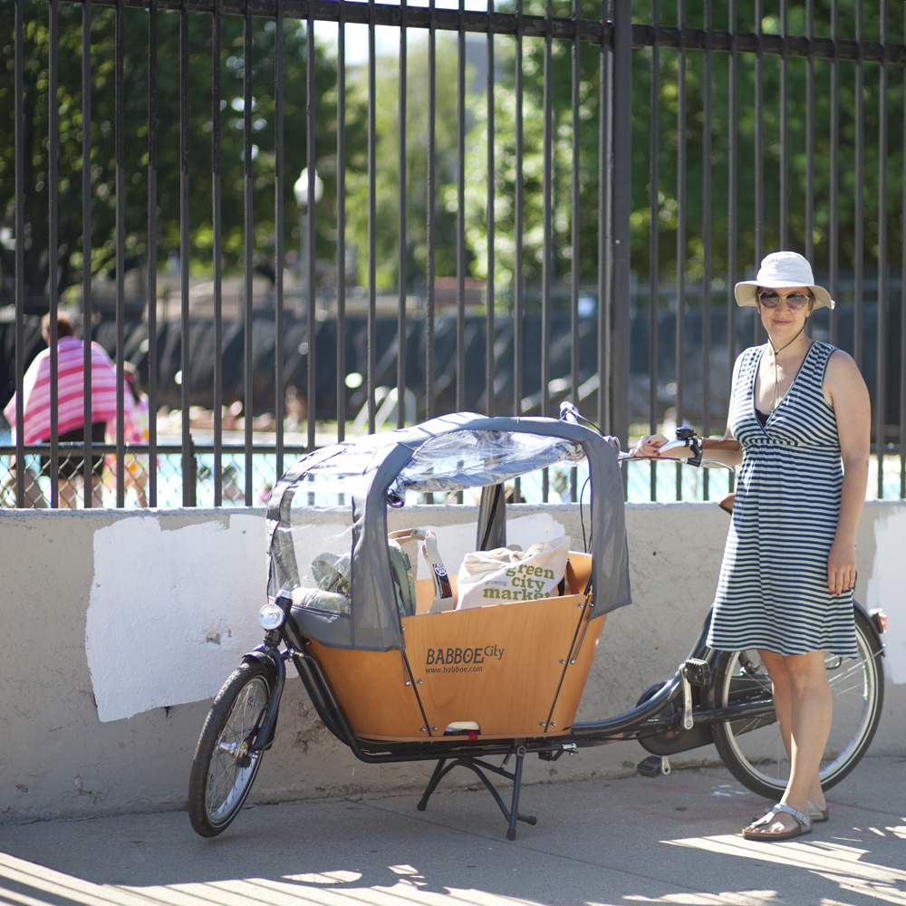 Bike Fancy: Lisa and Elsa, N Oakley Ave & W Palmer St, Chicago, IL