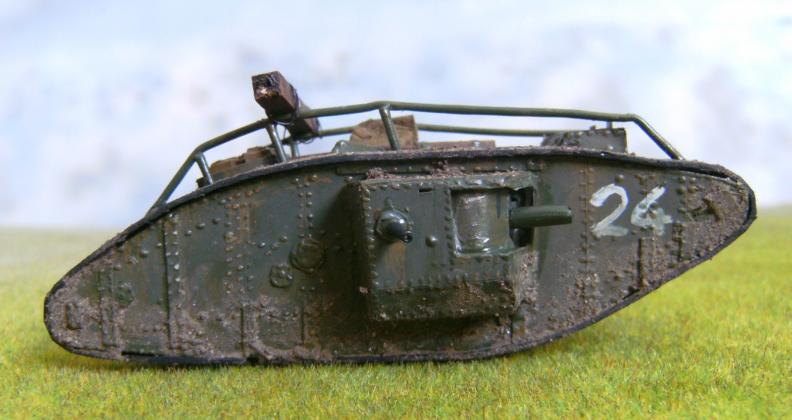 Happyscale-Modellbau: Mark IV Tank - papermodel 1:72