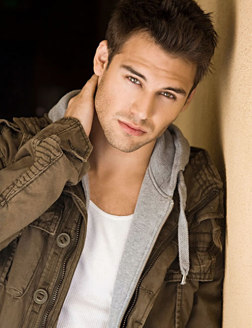 VJBrendan.com: Bello Cover Boy: Ryan Guzman