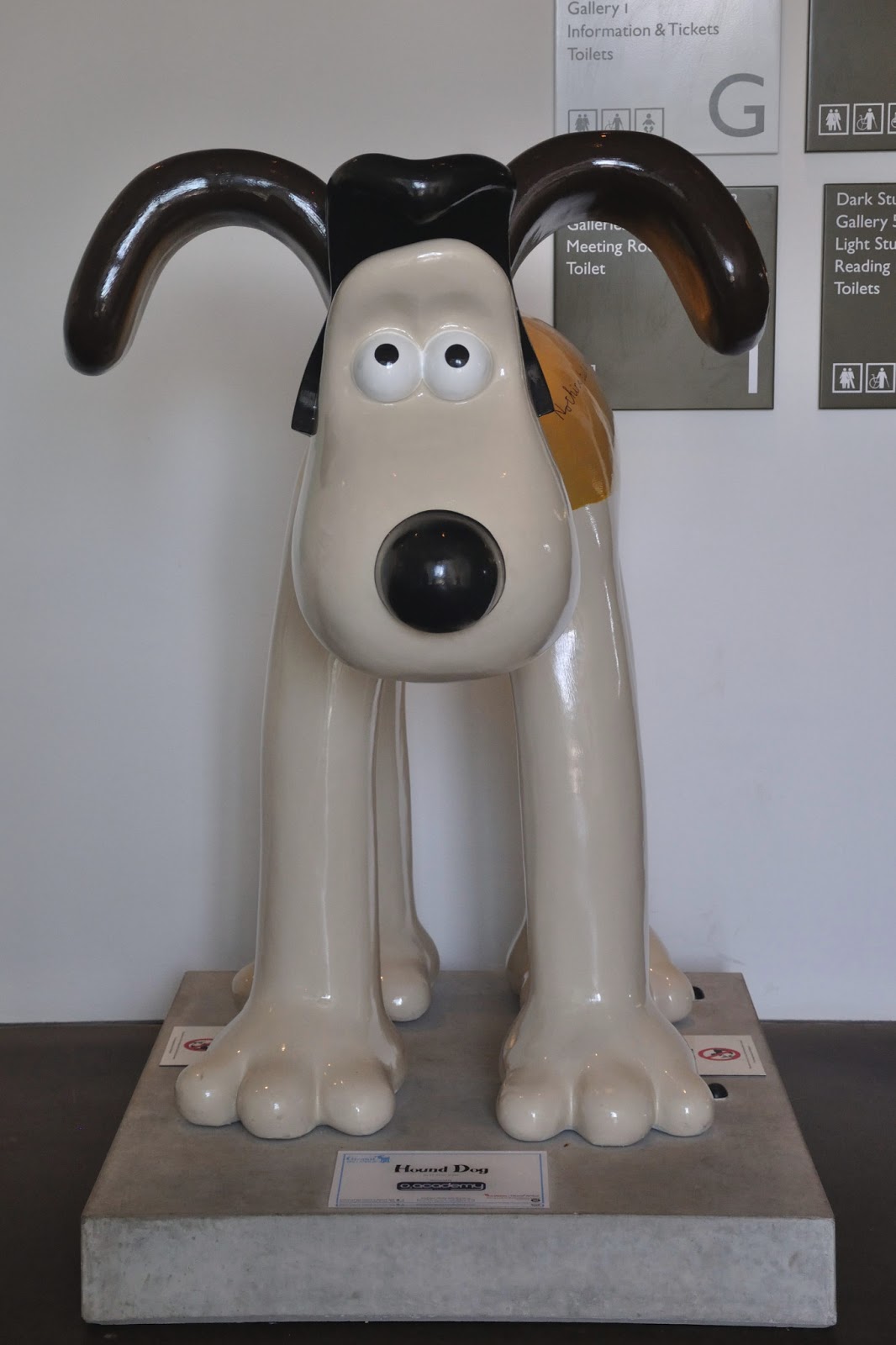 Things that make me go aagghh!: Following the Gromit trail around Bristol