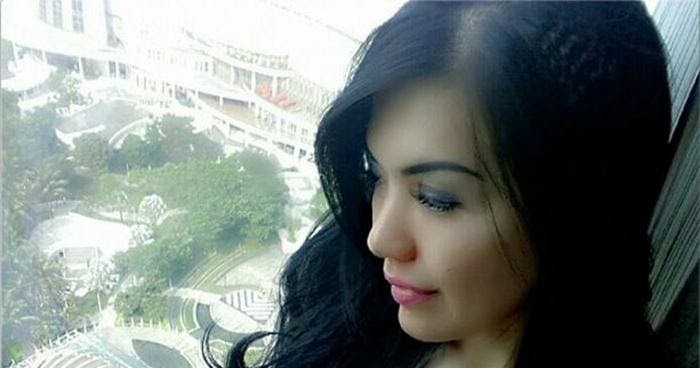 Cerita Dewasa Gairah Nafsu Tante Resya - Lendir Galeri