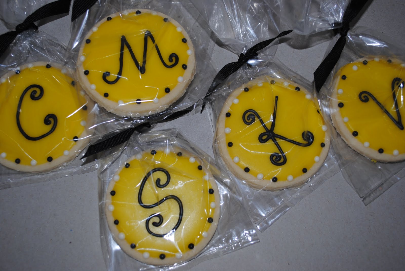 Sweet La La's Custom Cookies: Initial Cookies