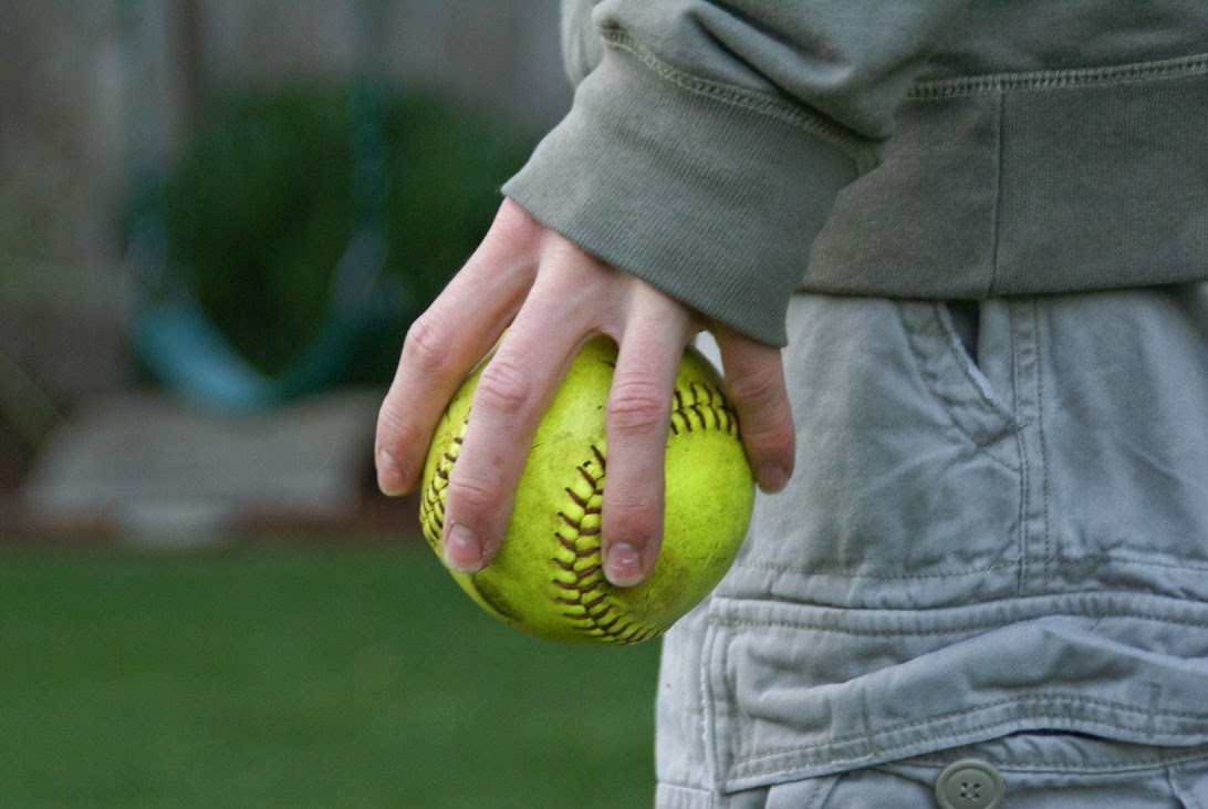 DESIGN THEORY S14 – CLASS: Visual Logic Exercise