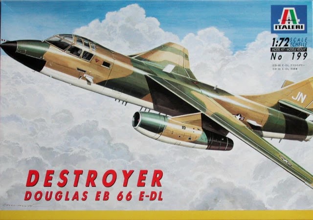 Airplanes in the skies + FAF history: Douglas EB-66C Destroyer
