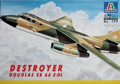 Airplanes in the skies + FAF history: Douglas EB-66C Destroyer
