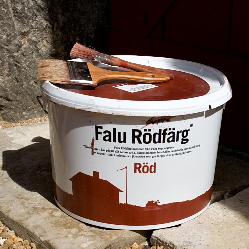 Details in the Decor: Swedish Falu Rödfärg Red Paint in SW France!