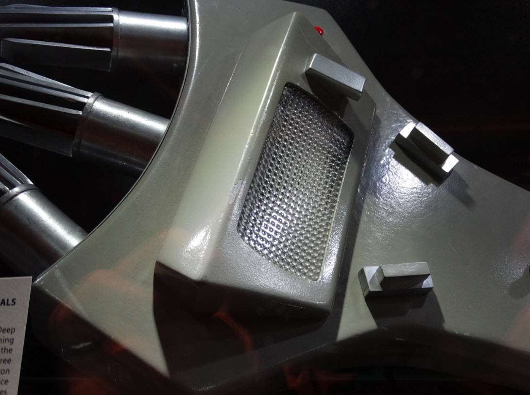 Star Trek Prop, Costume & Auction Authority: TOS-Style Engineering Ray ...