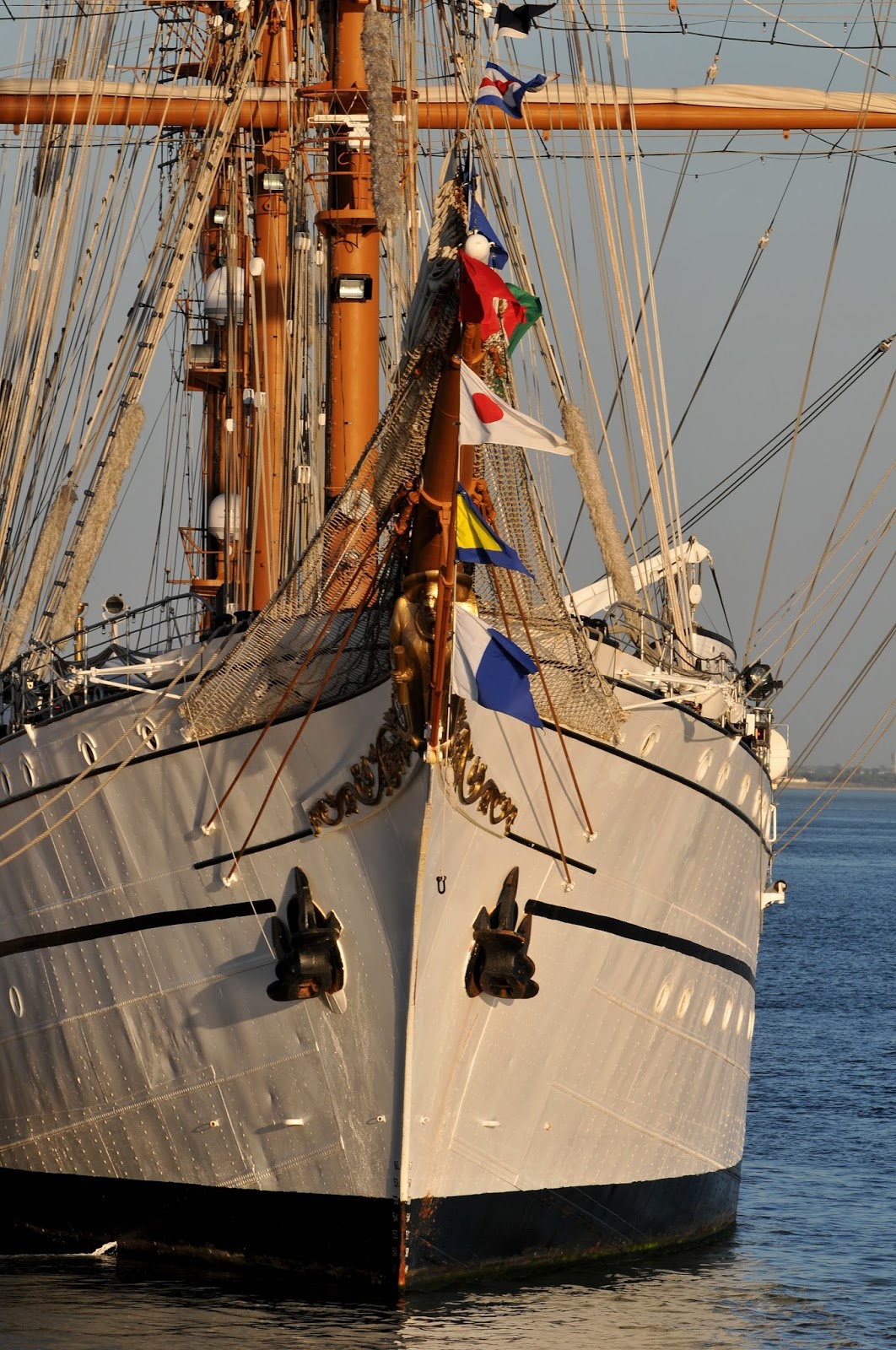 SHIPS & THE SEA - BLOGUE dos NAVIOS e do MAR: NRP SAGRES - 80 anos ...