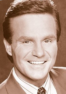 Lighting Up the Sky: Ray Combs