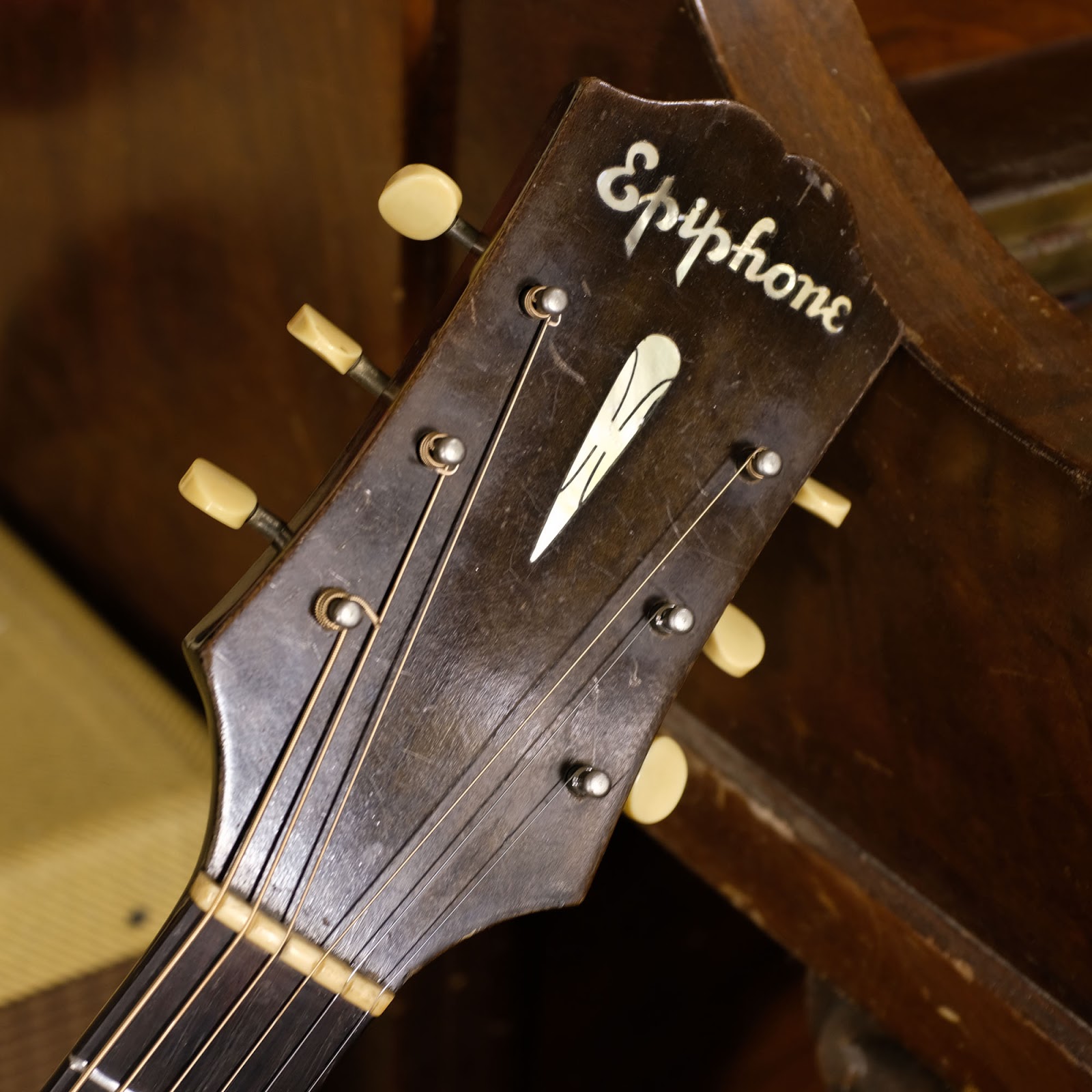 1940 Epiphone Zenith Carved-Top Archtop Guitar