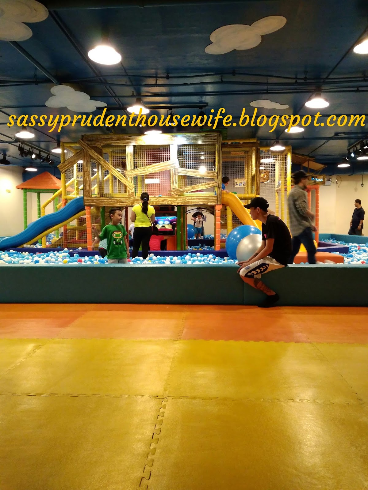 Sassy Prudent Housewife: Fun City: Play Time inside Ali Mall, Cubao