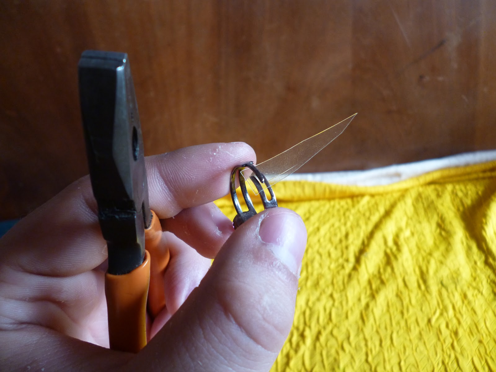 Buskador's LARP: Assassination weapons in LARP - the Gom jabbar poison ring.