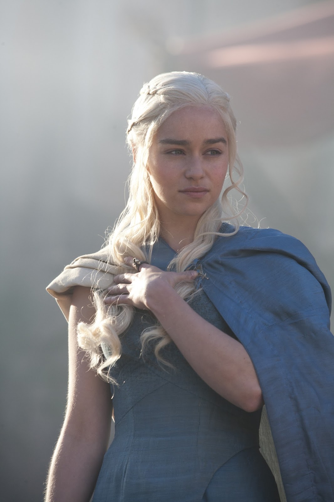 Emilia Clarke Brasil : Stills: Emilia como Daenerys Targaryen