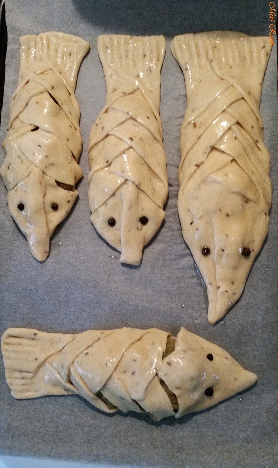 Meri Rasoi - By Saumya Mishra: Baked Fish Shaped Samosa