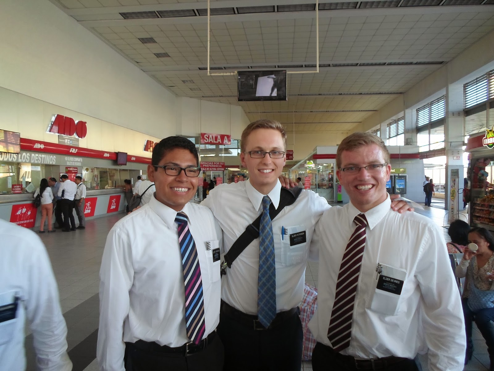 ELDER HUNTER DARREN DEVRIES