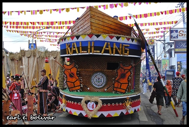 Bukidnon Photo Journal: Kaamulan Festival 2012: The Street Dancing Floats