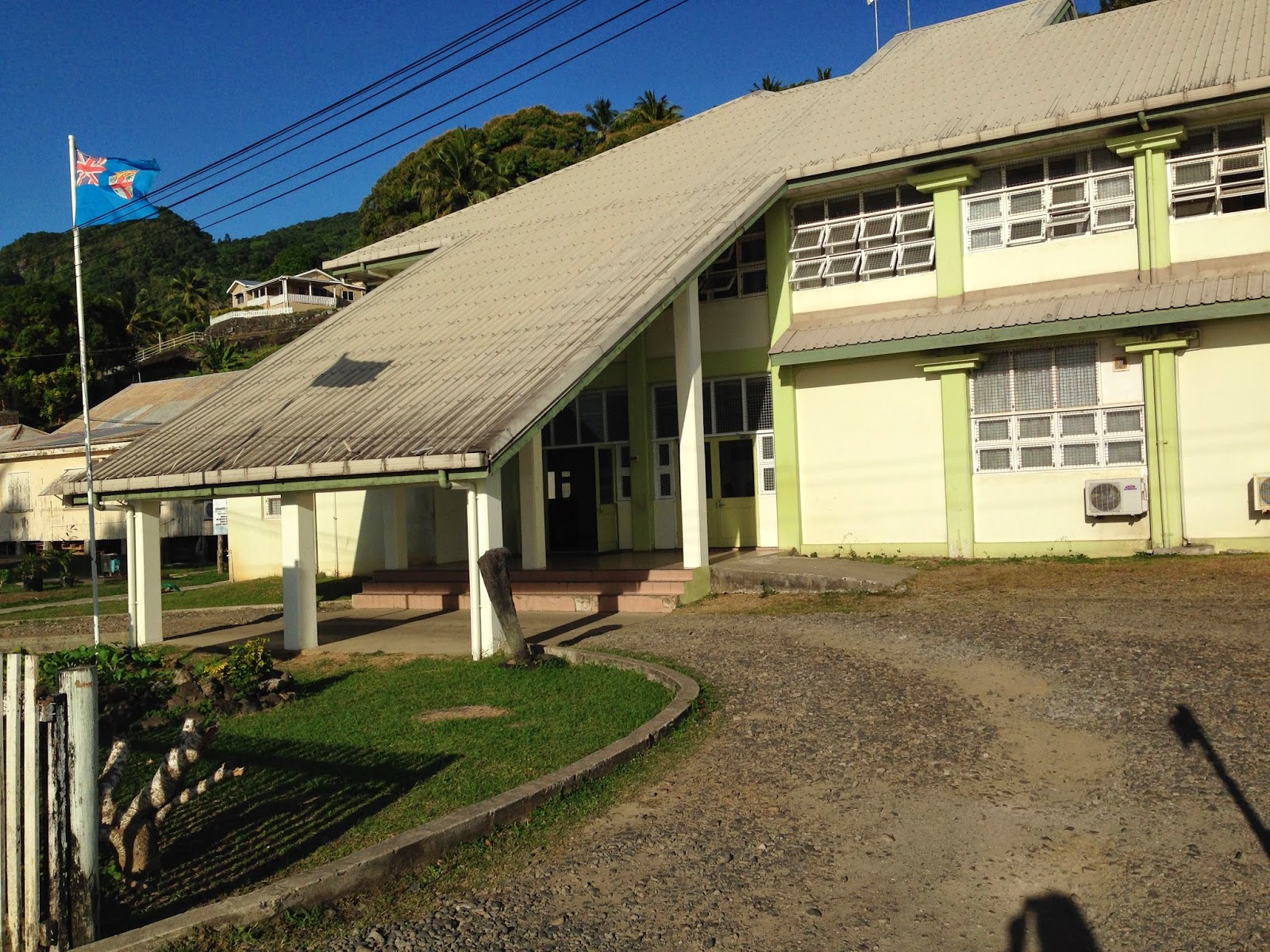 Tom and Rach in Fiji: Levuka Hospital