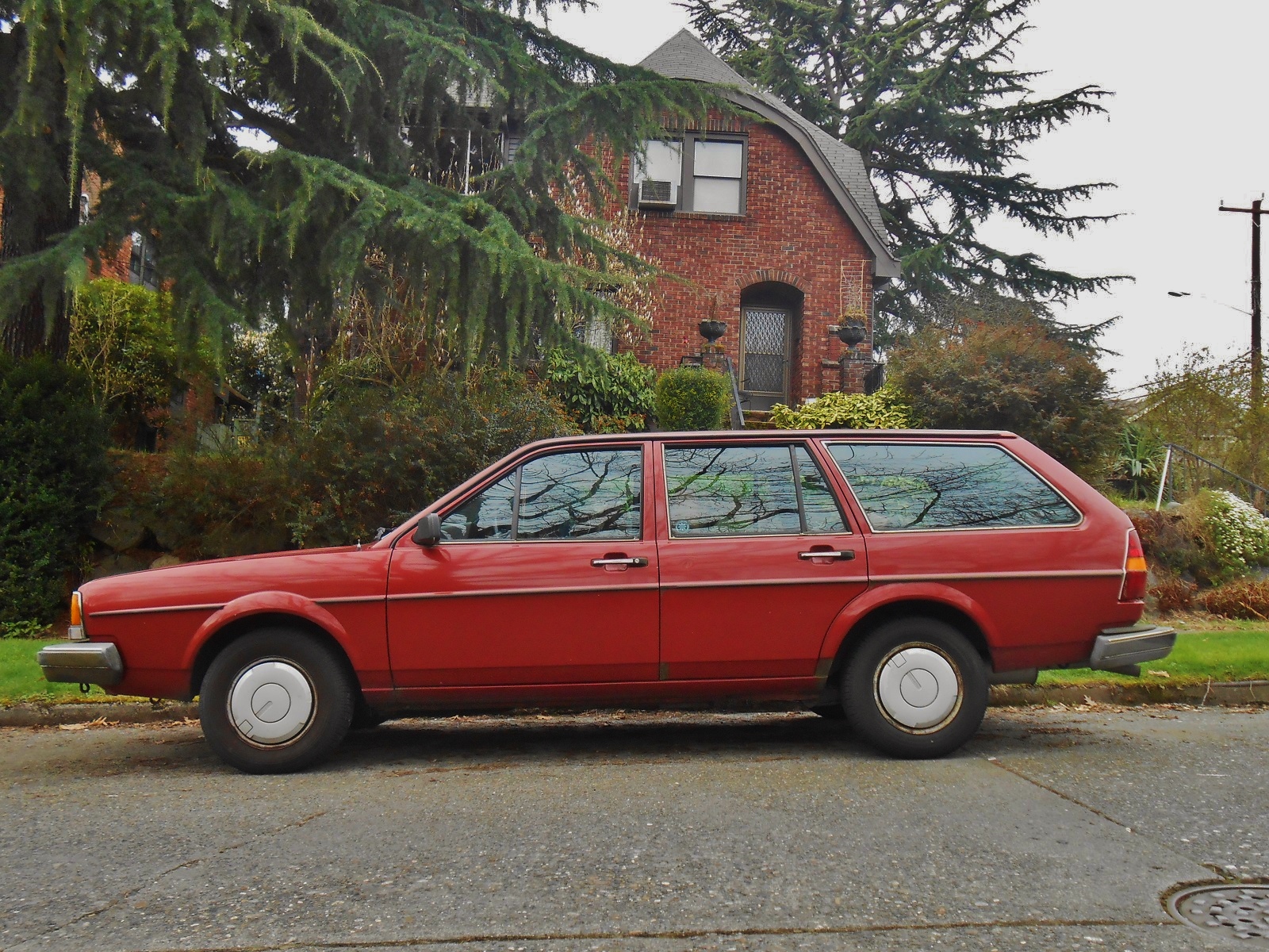 Seattle's Parked Cars: 1984 VW Quantum Wagon