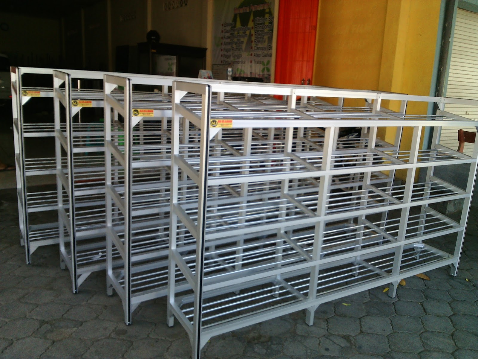 Top Inspirasi 19+ Model Rak Sepatu Dari Besi Holo