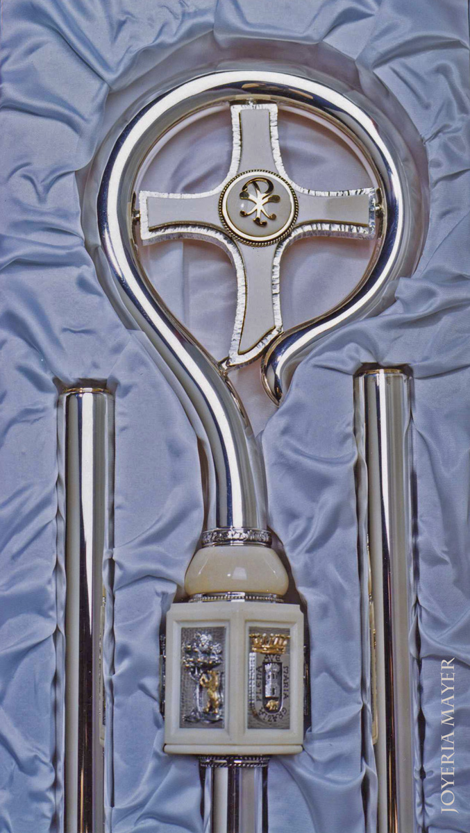 Galeria de Obras - Joyeria Mayer: Báculo en plata, oro y marfil