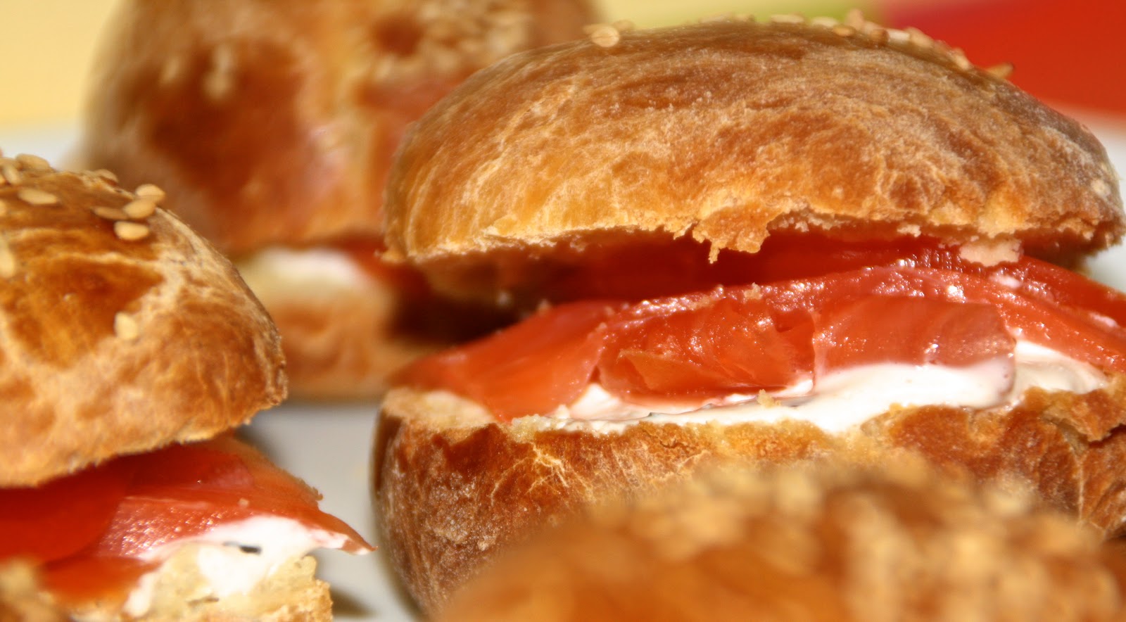 Marie cuisine pour 6: MINI BUNS MAISON AU SAUMON