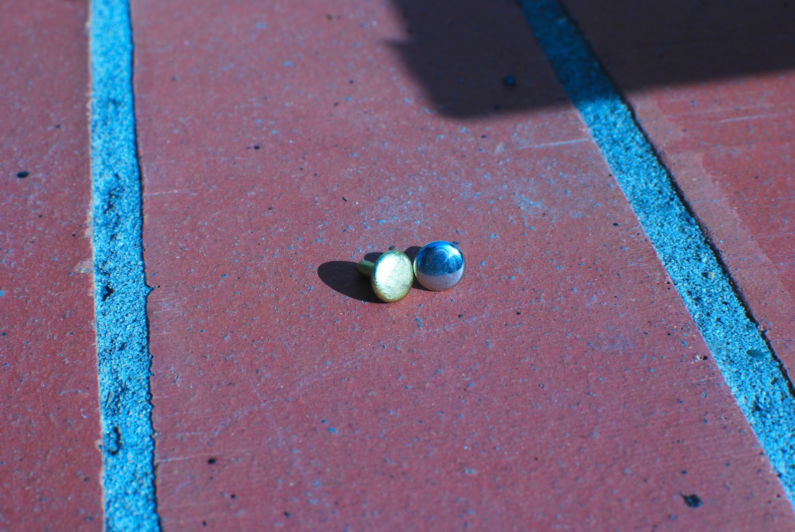 Simply Pinspirational: DIY Spray Painting for Rivets (or any small objects)