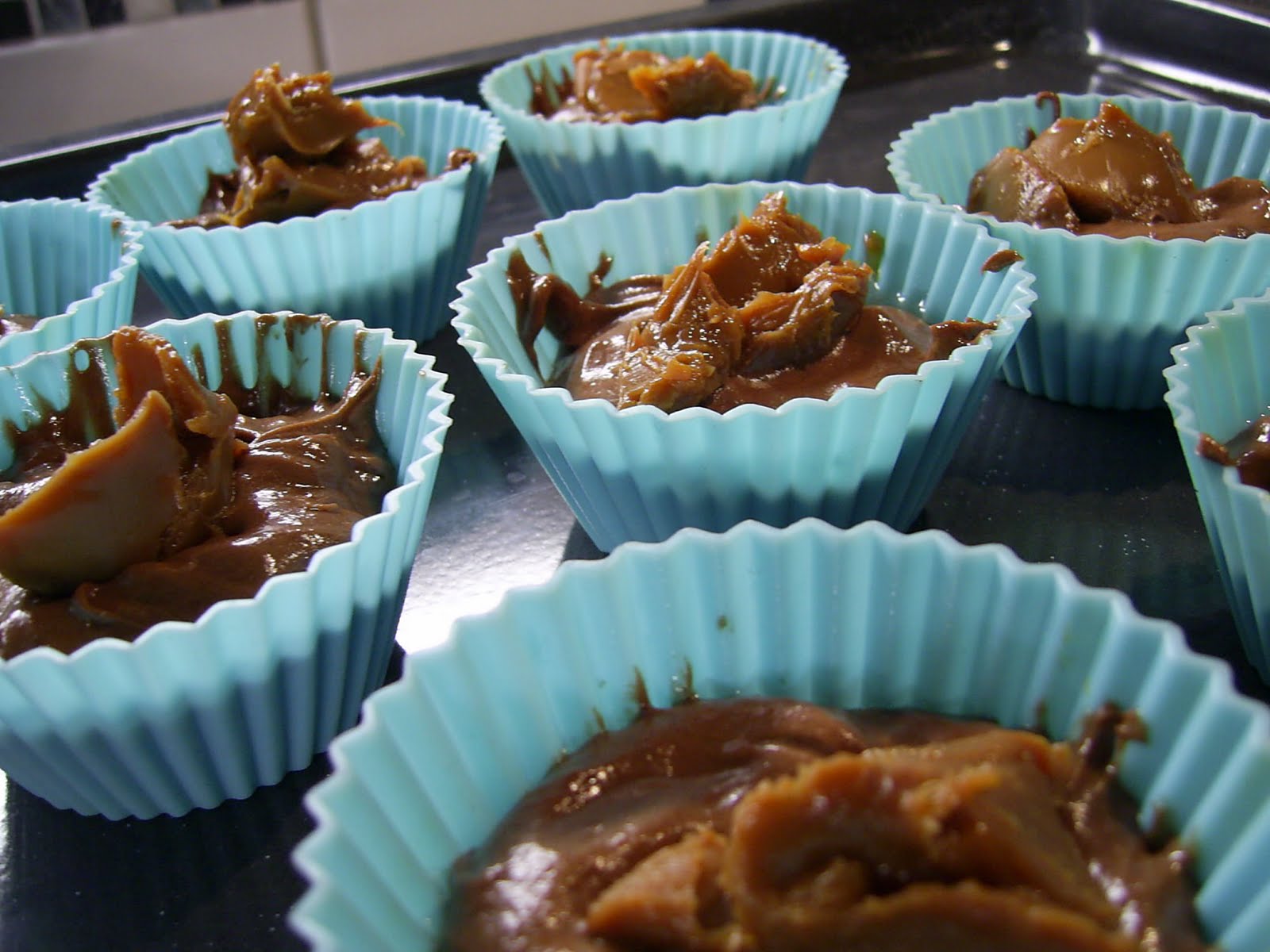 Agnės Skanumynai: Šokoladiniai keksiukai su rududu