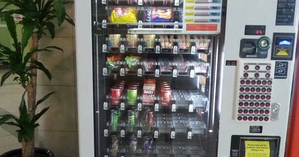 LUTHFI RACHMANTO'S BLOG: Interaksi Manusia dengan Vending Machine