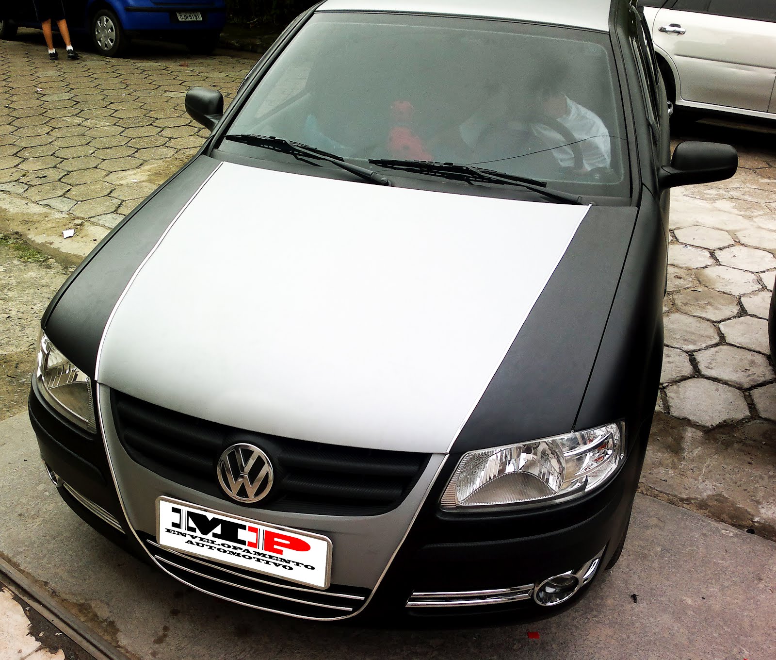 MP Envelopamento Automotivo: Envelopamento Gol G4 - Preto Fosco e Prata ...