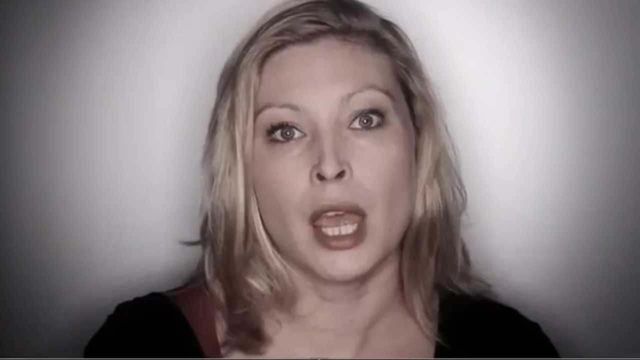 Roos van Acker: Roos Van Acker met Maaike Neuville, Marie Vinck ...